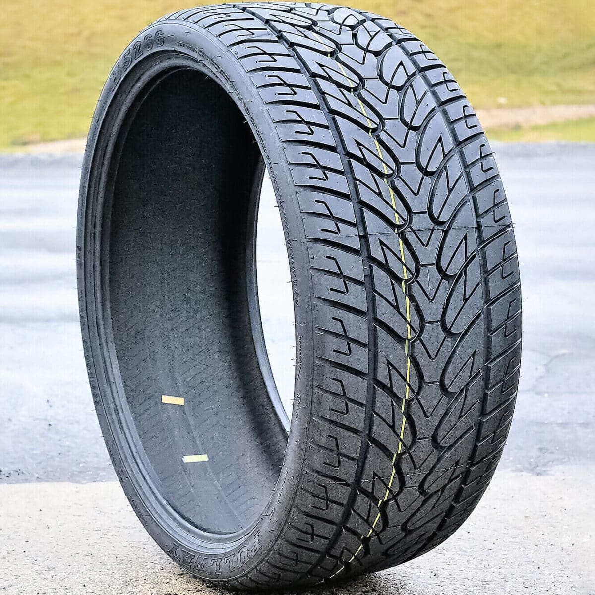 A Comprehensive Guide of Pros and Cons of 305 Tire Size - Opple House
