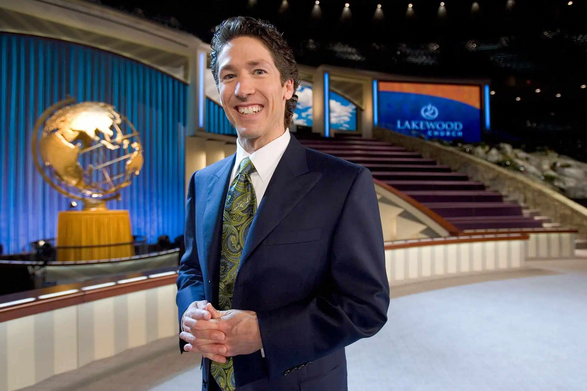 Joel Osteen House Pictures: Inside the Pastor's Houston Mansions ...