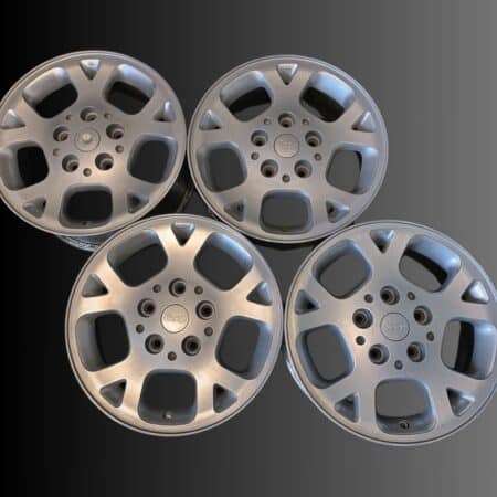 My Guide to Jeep Grand Cherokee Bolt Patterns - Opple House