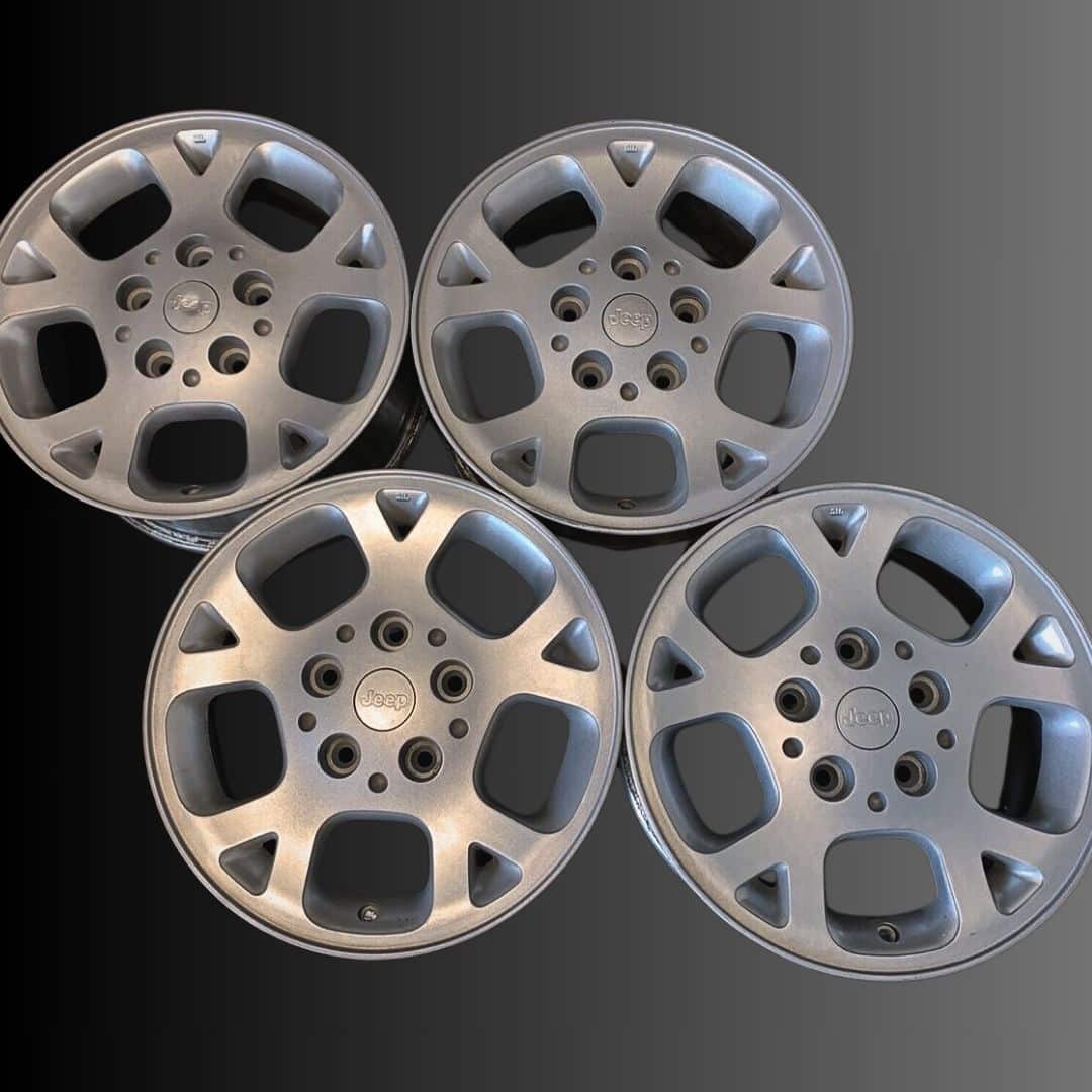 My Guide to Jeep Grand Cherokee Bolt Patterns - Opple House