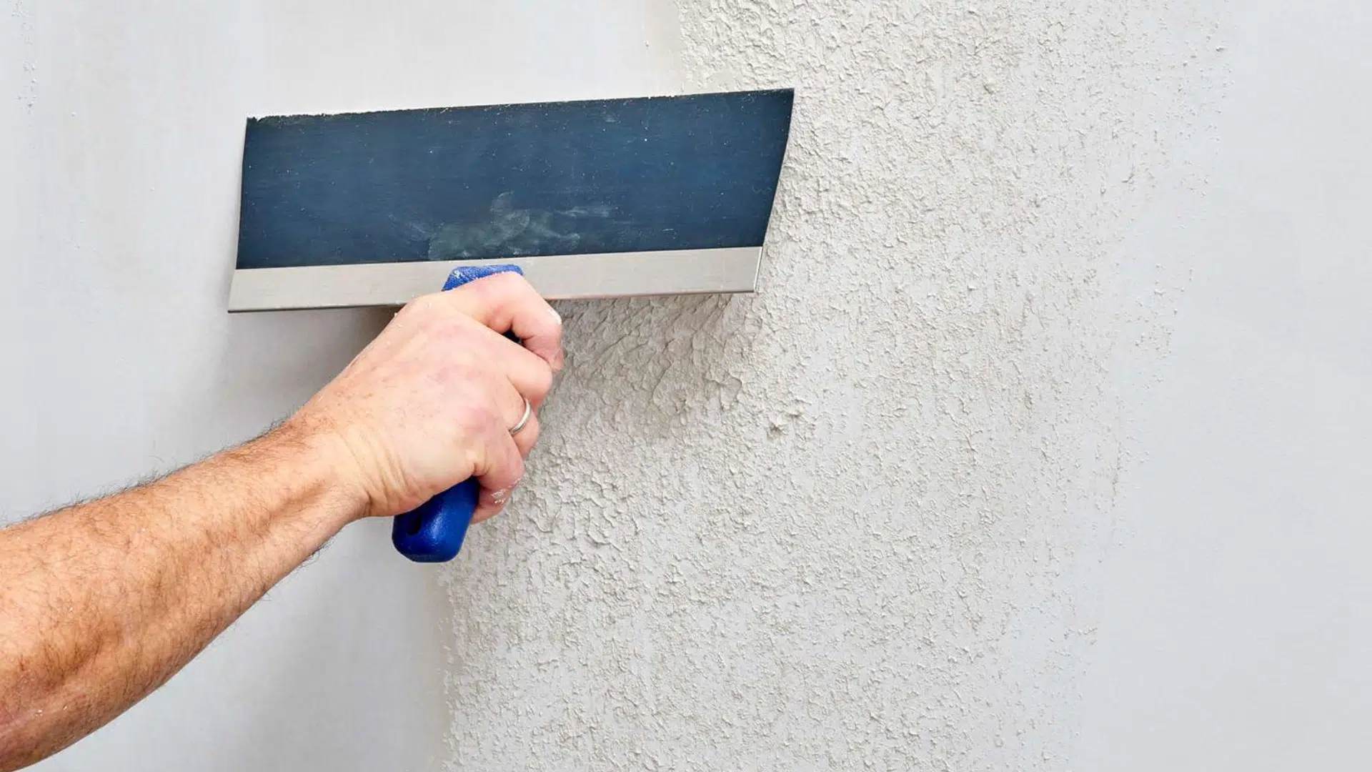 How to Apply a Skim Coat for a Smooth Finish - Opple House