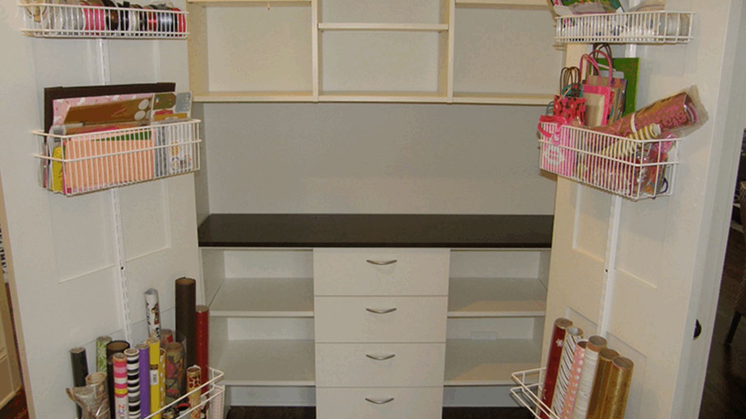 25 Budget-Friendly Ideas for Your Small Craft Room - Opple House