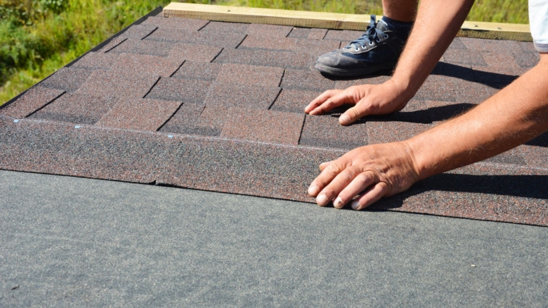 What Are the Different Roof Underlayment Types? - Opple House