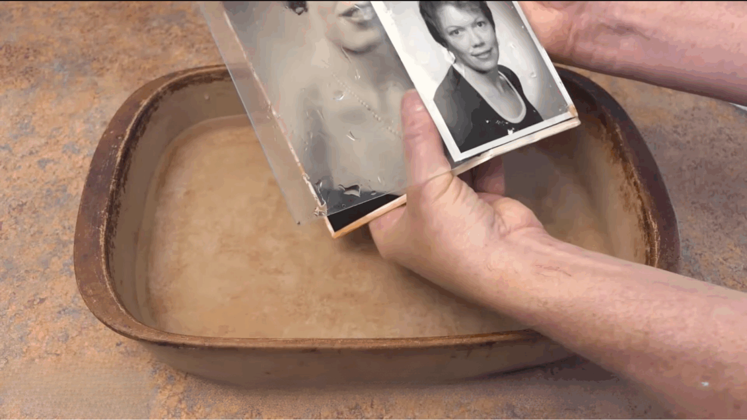 How to Separate a Picture Stuck to Glass? - Opple House