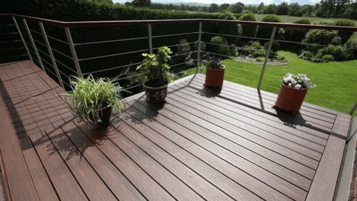 How to Space Composite Deck Boards Right? - Opple House