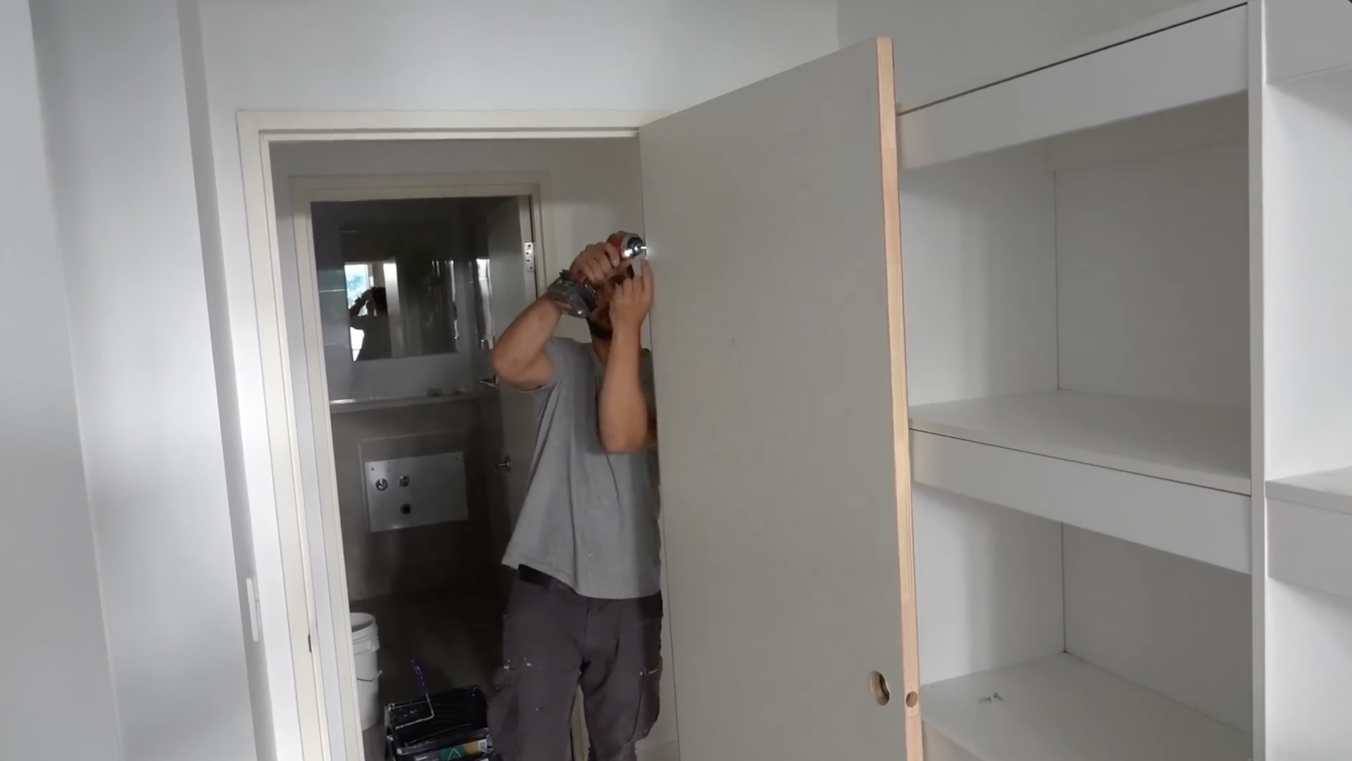 How to Properly Paint Interior Doors: A Step-by-Step Guide - Opple House