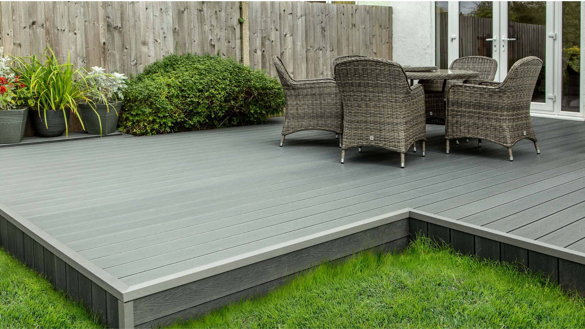 How to Space Composite Deck Boards Right? - Opple House