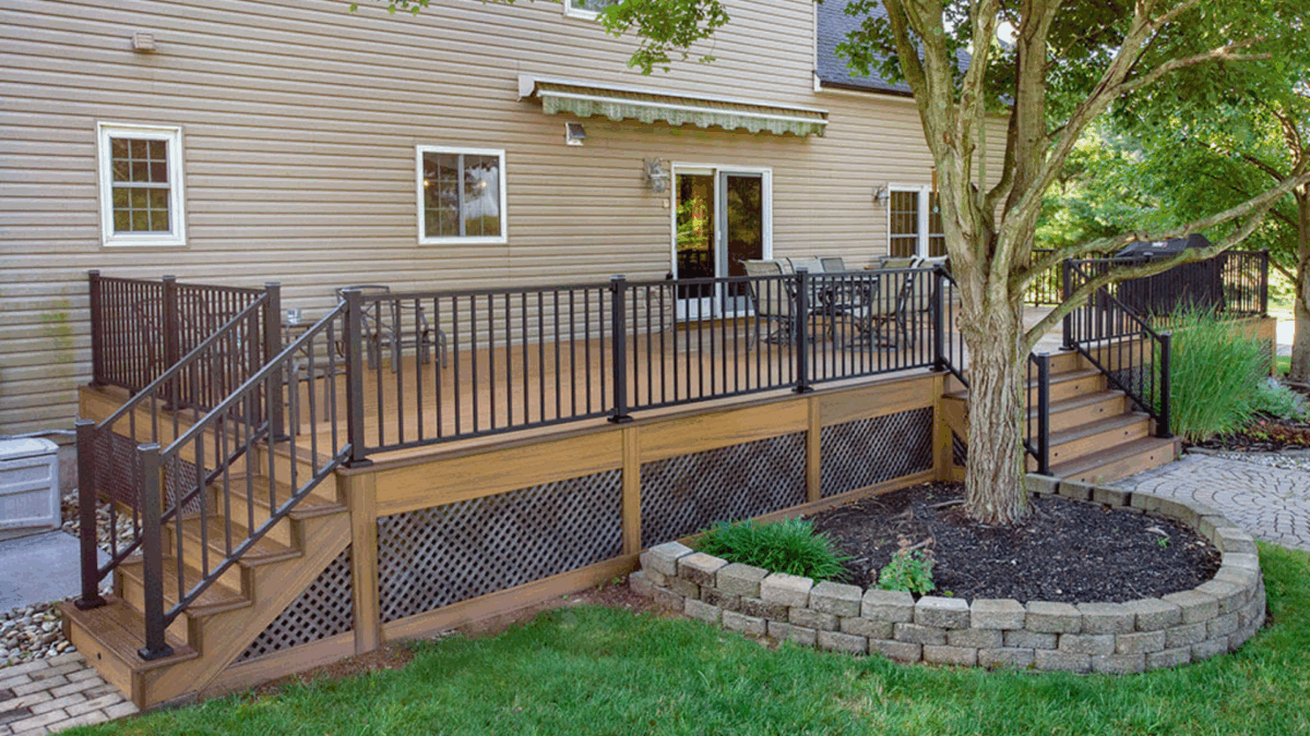 35 Inexpensive Deck Skirting Options - Opple House