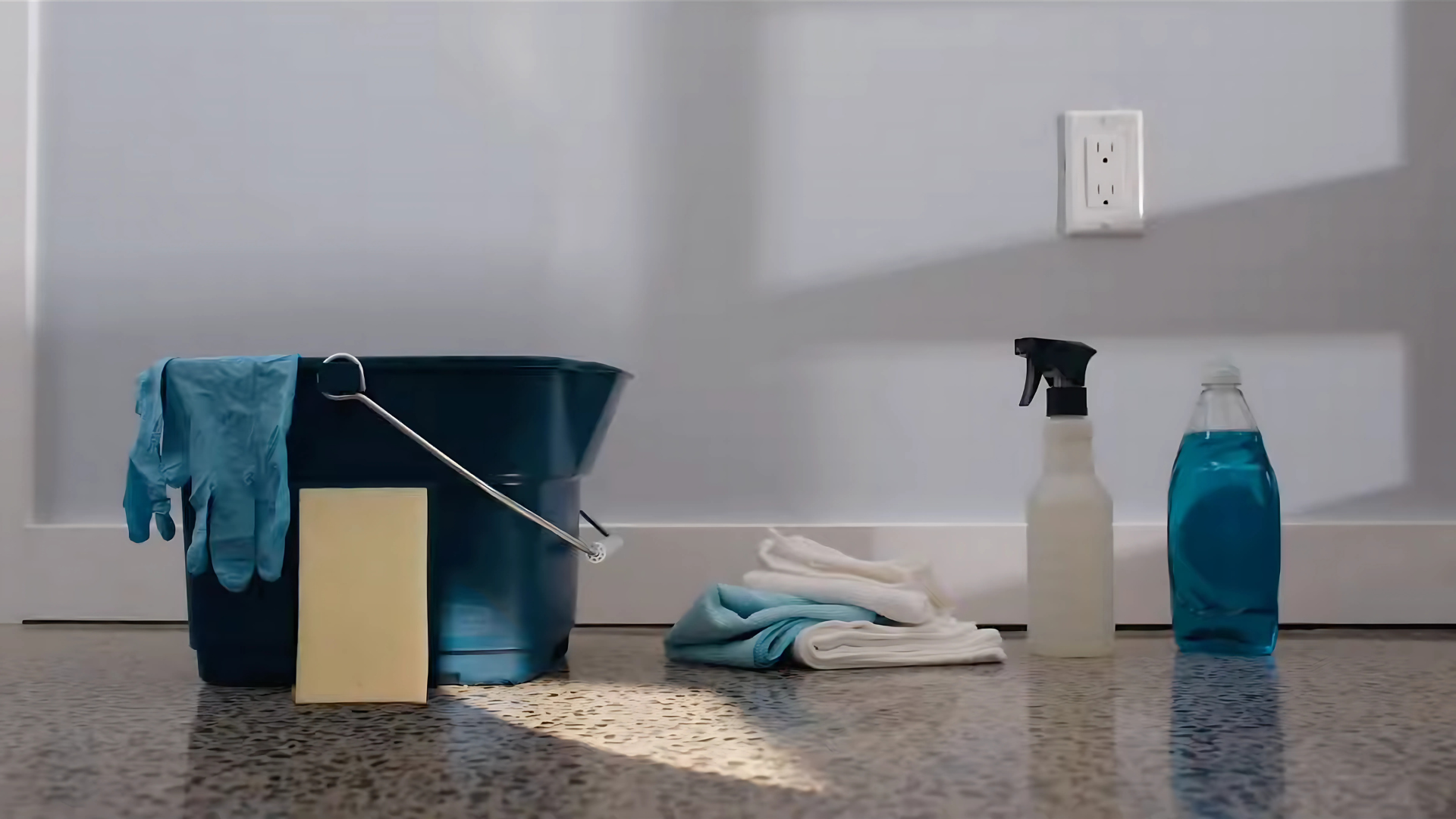 How to Clean Walls with Matte Paint Without Ruining Them? - Opple House