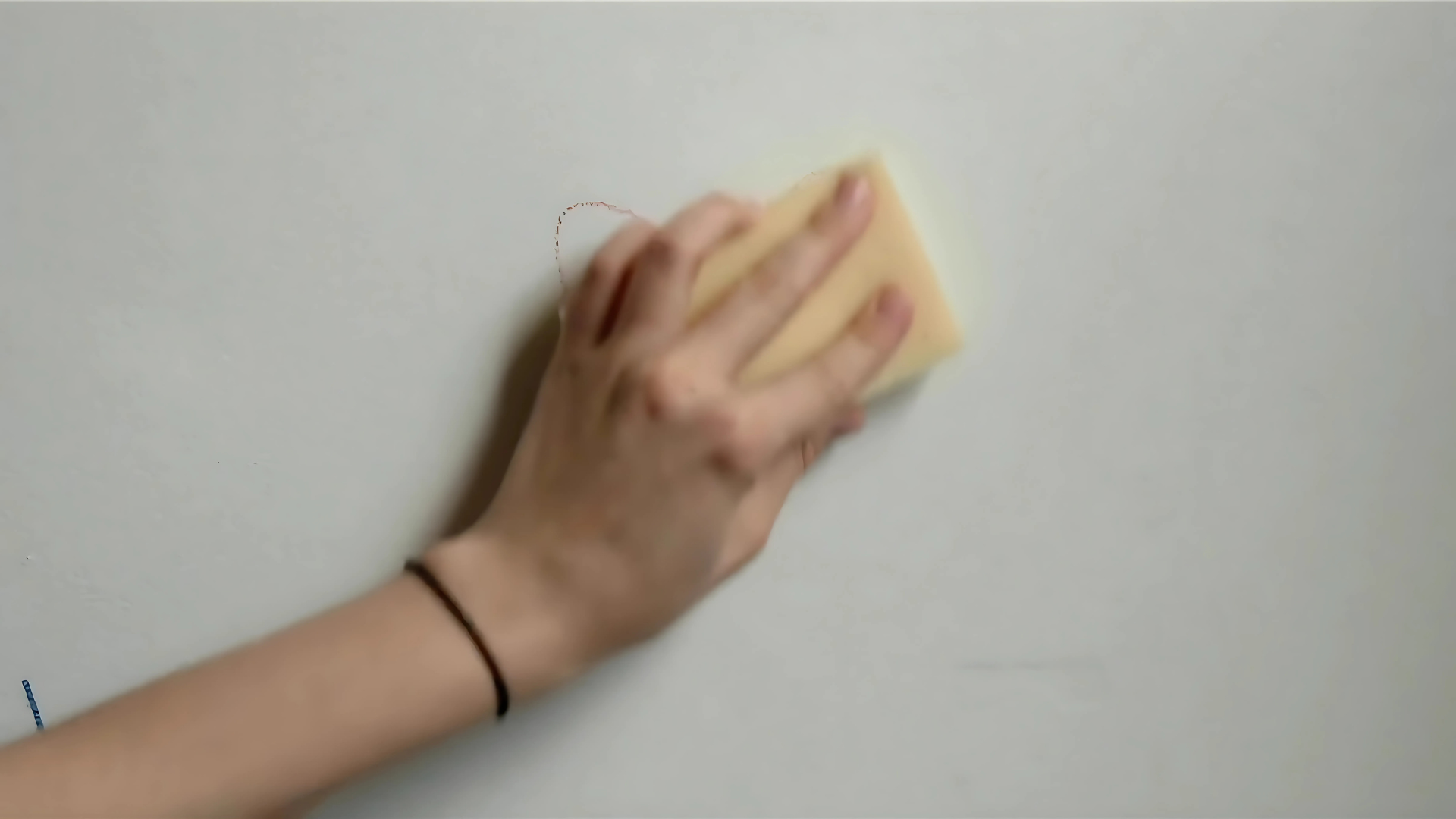 How to Clean Walls with Matte Paint Without Ruining Them? - Opple House