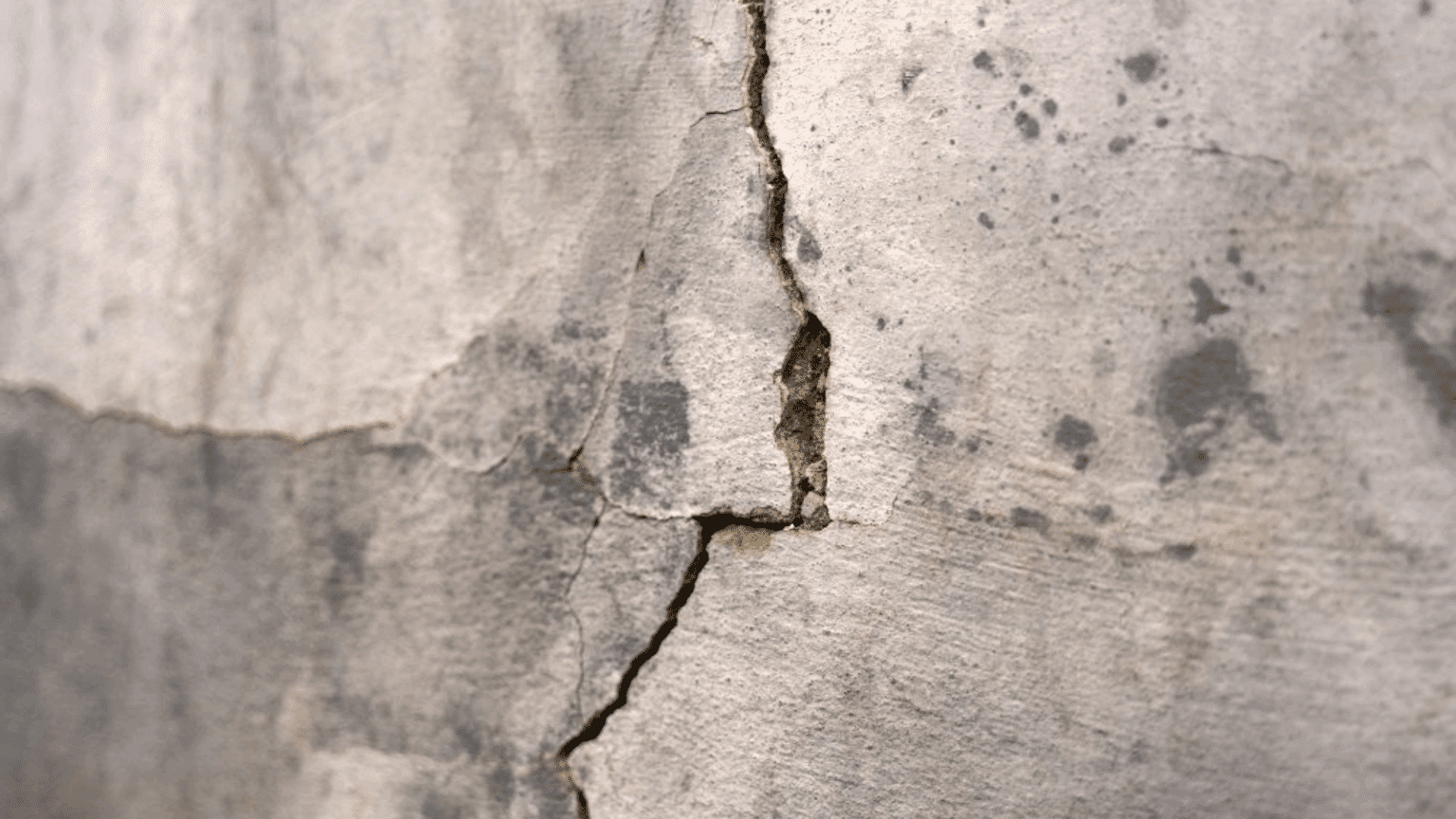 Cracked Walls: Types, Causes, and Repairs - Opple House
