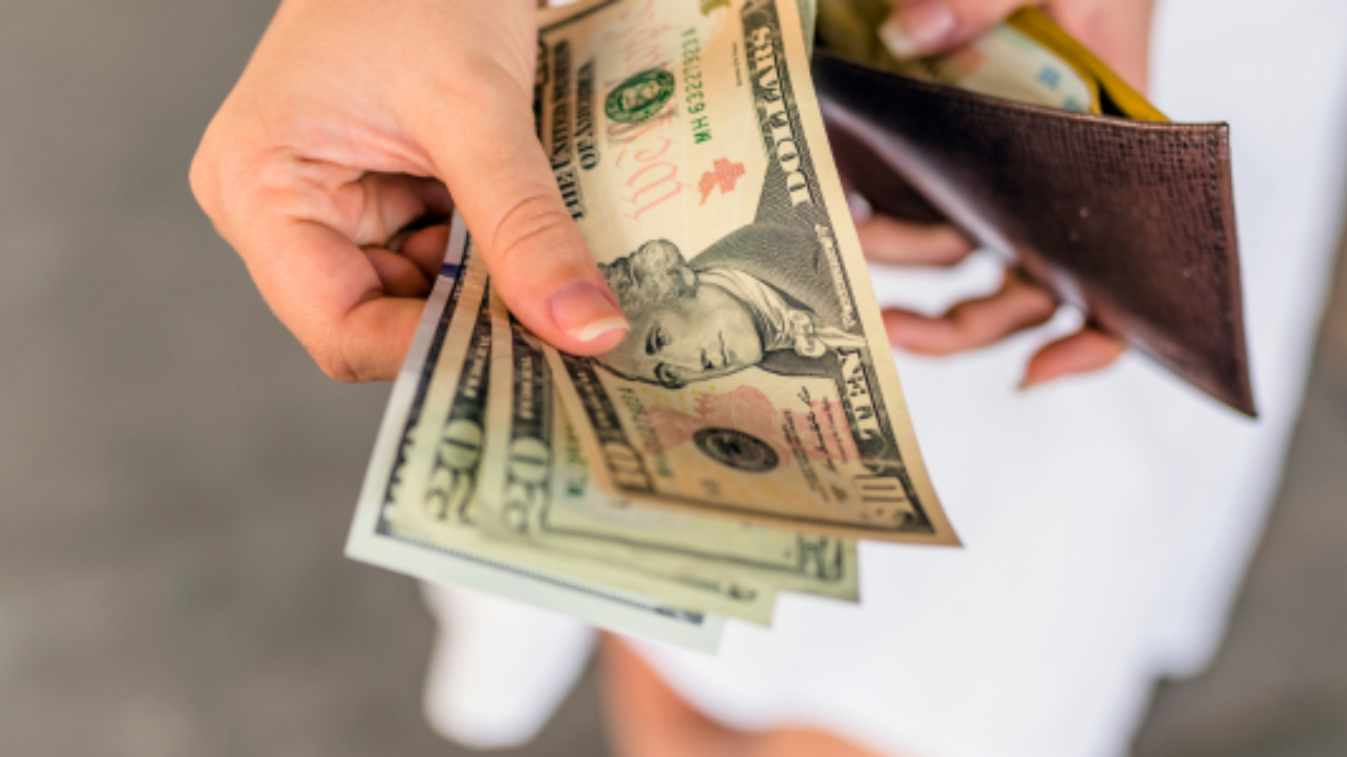 Tipping House Cleaners: What You Should Know - Opple House