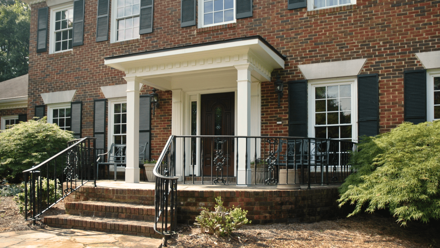 What Is a Portico: Types, Materials and Design Tips - Opple House
